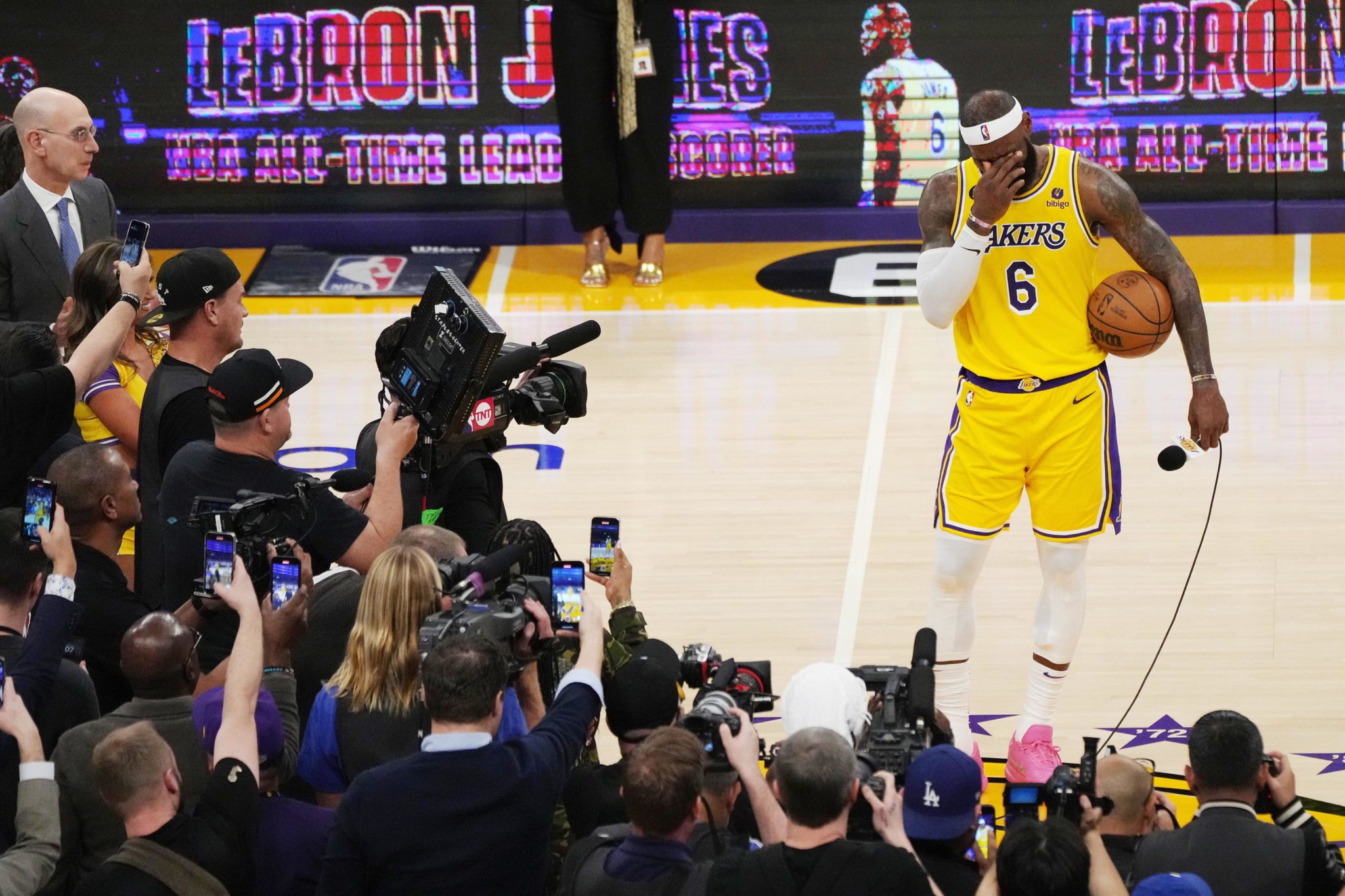 LeBron James nella storia dell'NBA: è il miglior marcatore di sempre
